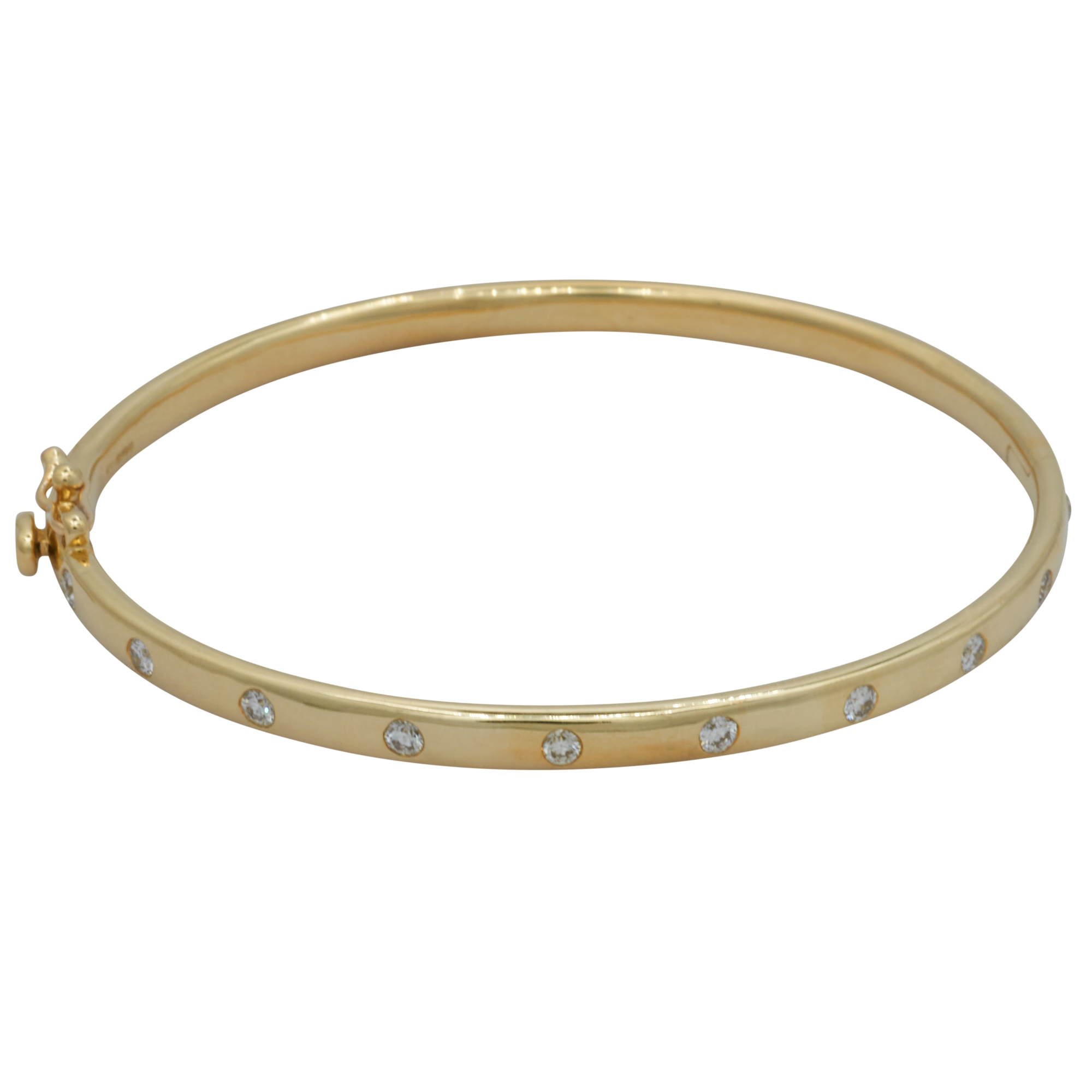 9ct Yellow Gold Oval Hinged Bangle with Diamonds » John Start Jewellery